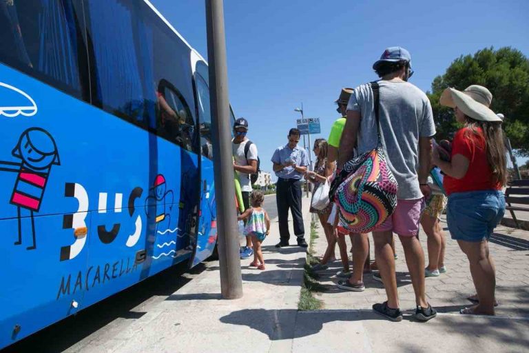 BUS to MACARELLETA 👈 and other beaches of MENORCA
